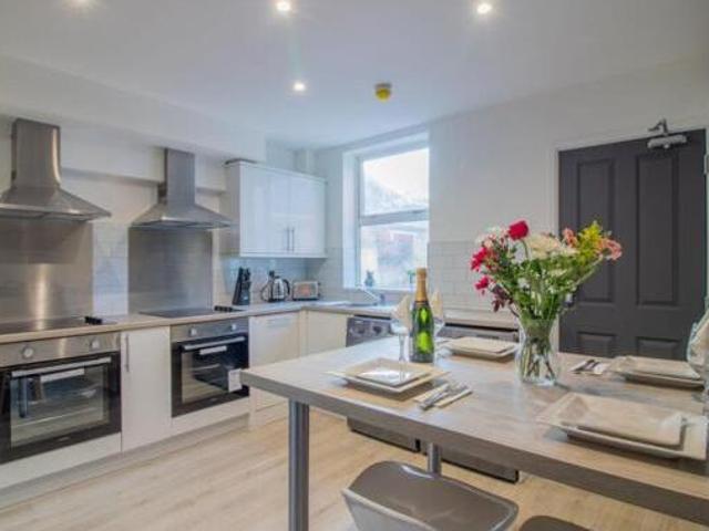 House Of Multiple Occupation For Rent In Beeston, Nottingham