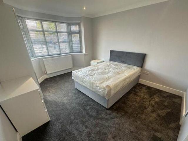 House Of Multiple Occupation For Rent In Edgware