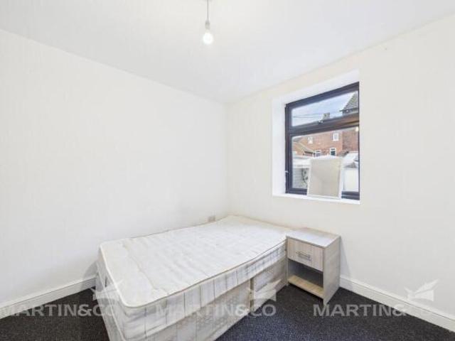 House of multiple occupation for sale in Somerset Road, Doncaster, South Yorkshire, DN1 2BL, DN1