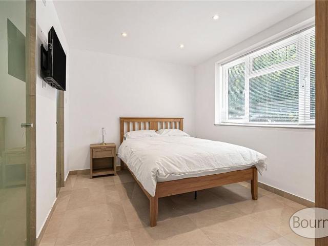 House of multiple occupation to rent