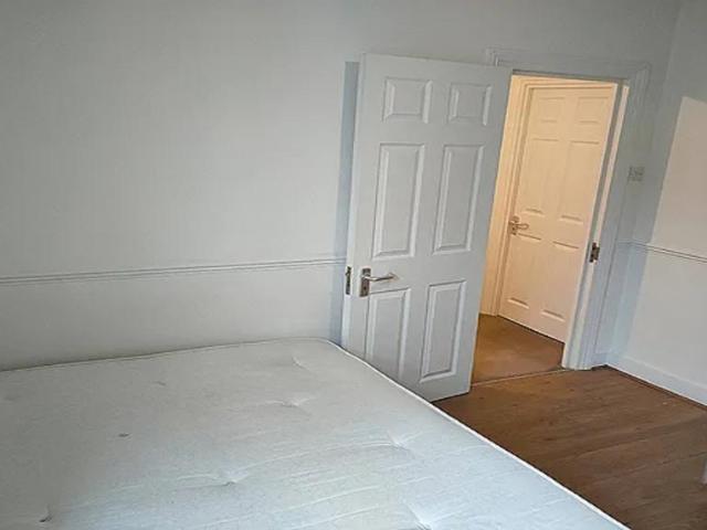 House of multiple occupation to rent