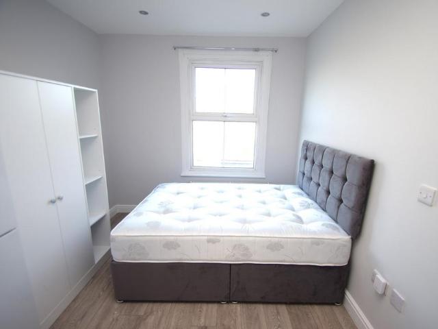 House of multiple occupation to rent
