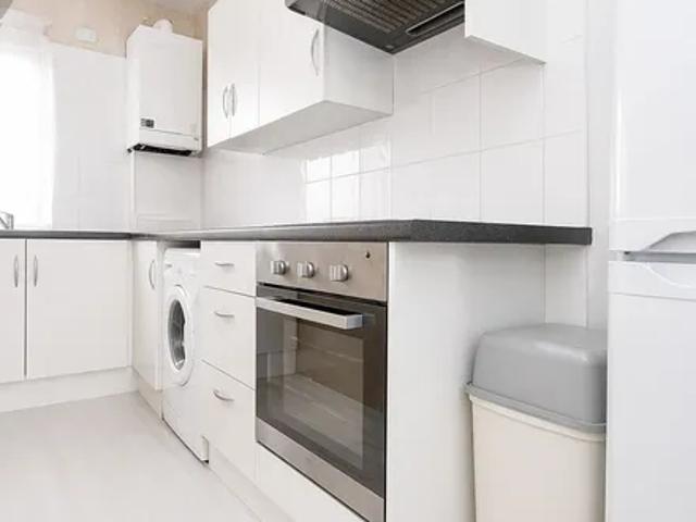 House Of Pain, Eversholt Street, London, NW1 1DA, United Kingdom | 4 bed house for rent #167547334 | Rentberry