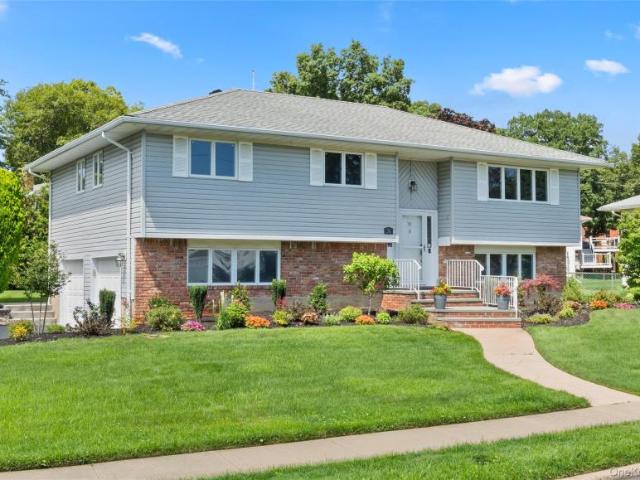 house Old Bethpage NY DS103920704