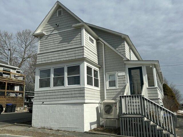 house Old Orchard Beach ME DLS102119738
