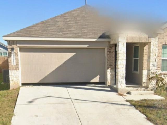 House owner occupied! Need roommate asap
