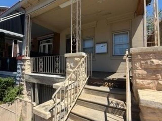 house Philadelphia PA ES103623958