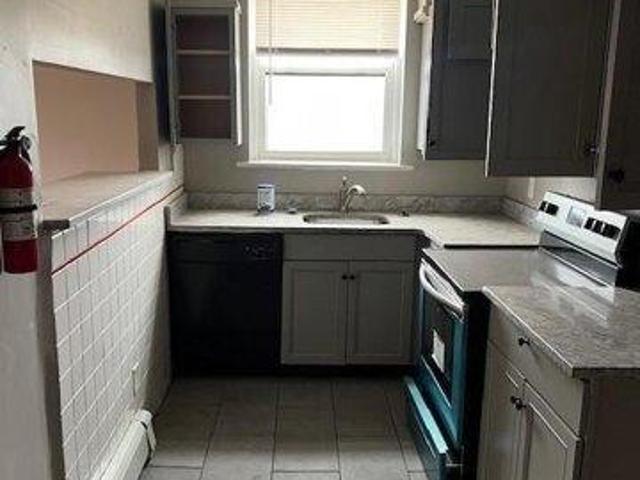 house Philadelphia PA ES103626882