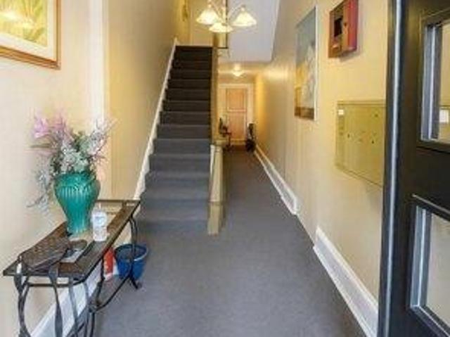 house Philadelphia PA ES104898253