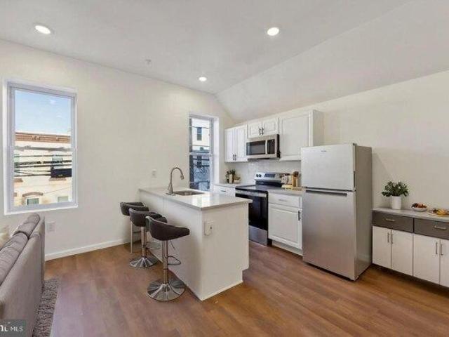 house Philadelphia PA ES104898391
