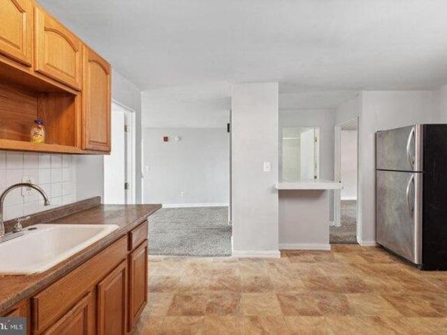 house Philadelphia PA ES104901472