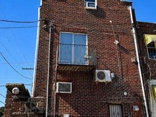 house Philadelphia PA ES104901773