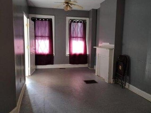 house Philadelphia PA ES104906748