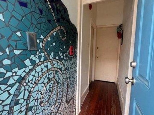 house Philadelphia PA ES104907023