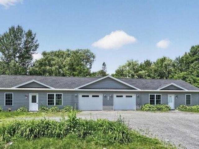 house Pittsfield ME DS104329414
