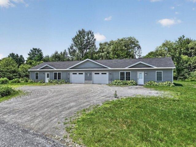 house Pittsfield ME ES104329414