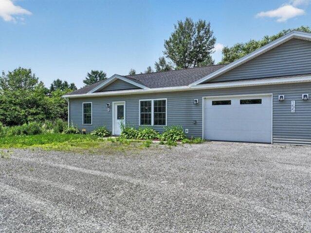 house Pittsfield ME ES103887534