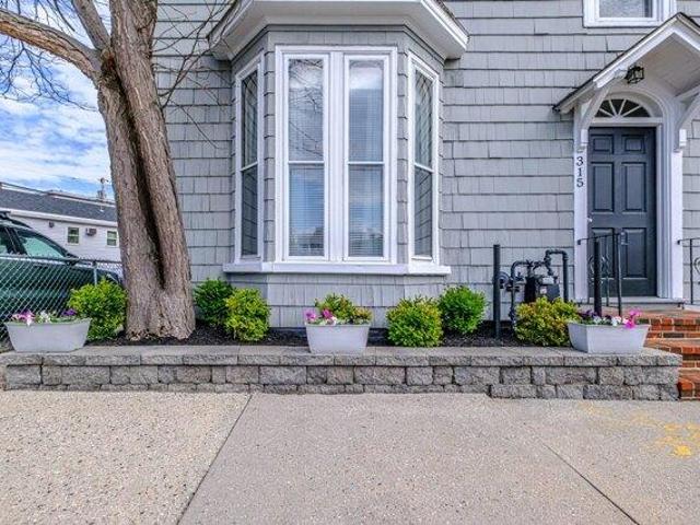 house Portland ME ES103221083