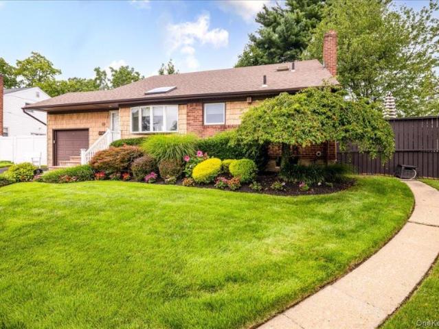 house Plainview NY ES105072202