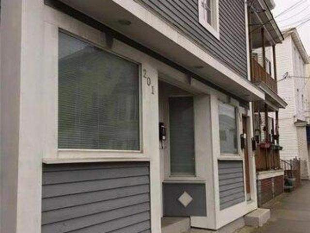 house Providence RI ES105141448