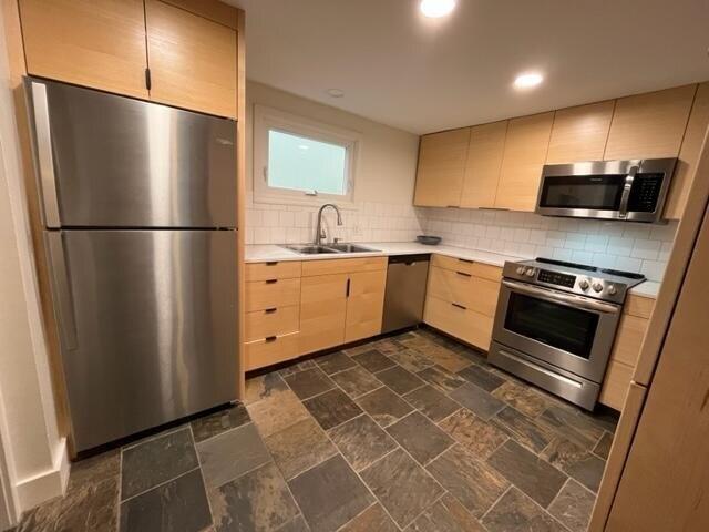 house Rockland ME DLS102026461