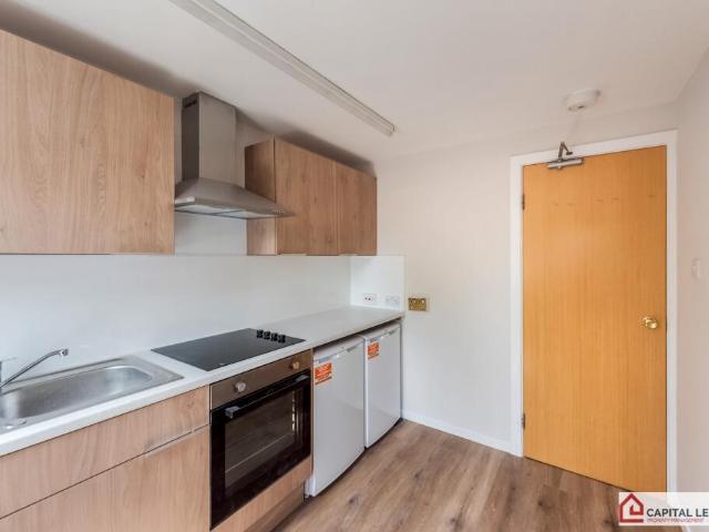 house Rosebery Terrace, Riverside, Stirling, FK8 1TX