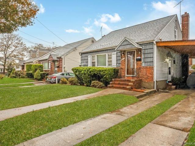 house Rosedale NY ES102052946
