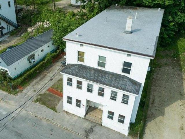 house Rumford ME DS103663395