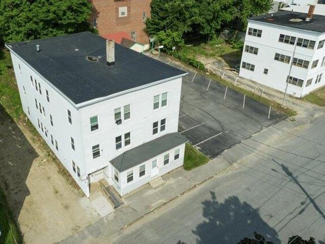 house Rumford ME ES104850156