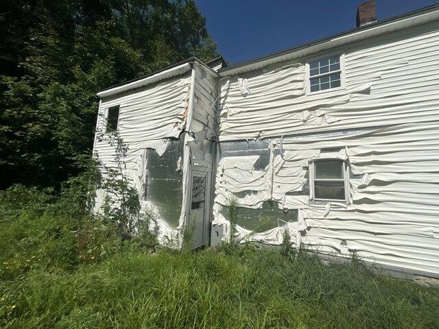 house Rumford ME ES105113188