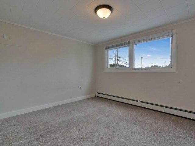 house Sanford ME ES105094307