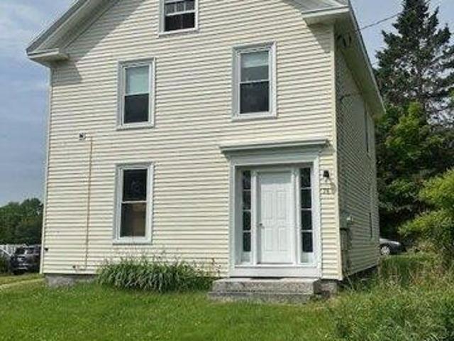 house Searsport ME DS104042478