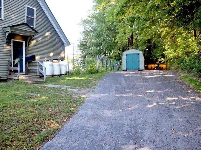 house Skowhegan ME ES105204095