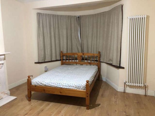 1 Bedroom House Share