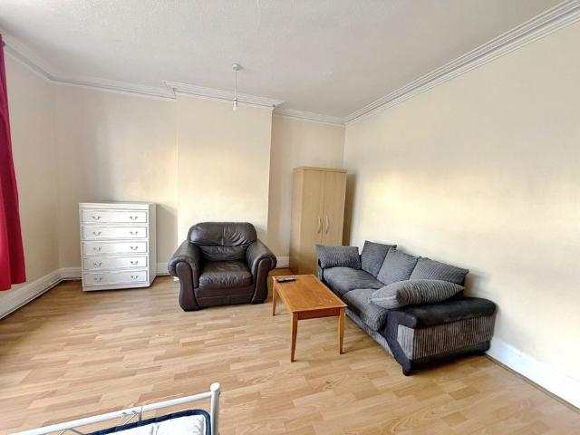 House Share to rent High Street, Bromley, BR1