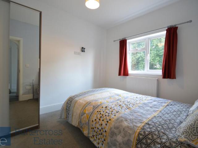 1 bedroom house share to rent