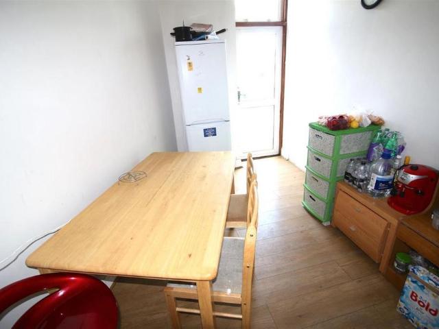 House share to rent