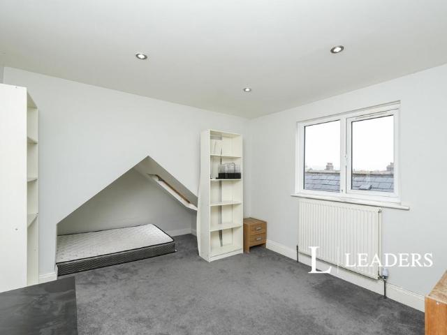 House share to rent