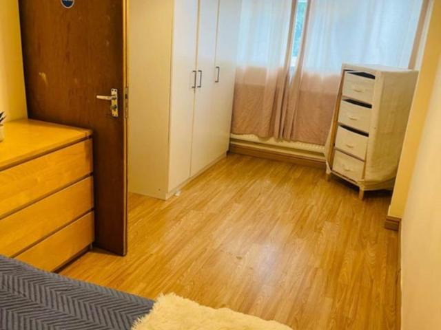 House share to rent