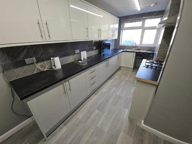 House share to rent