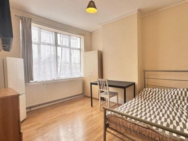 House share to rent