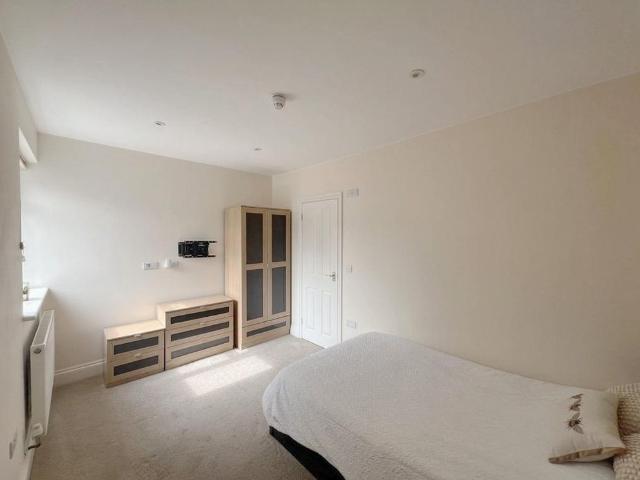 House share to rent