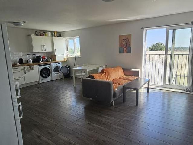 House share to rent