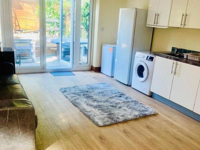 House share to rent