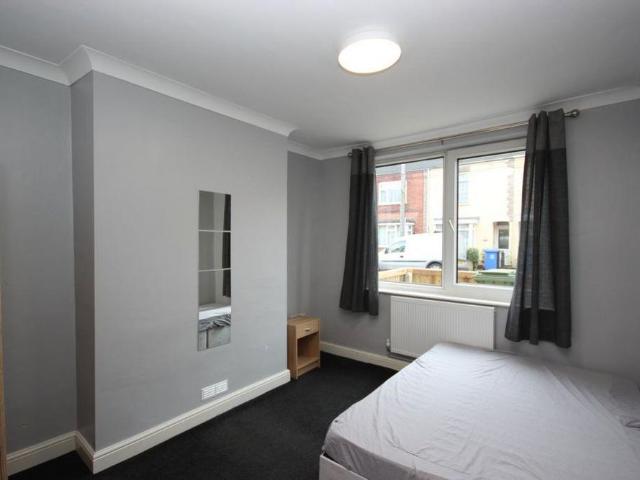 House share to rent