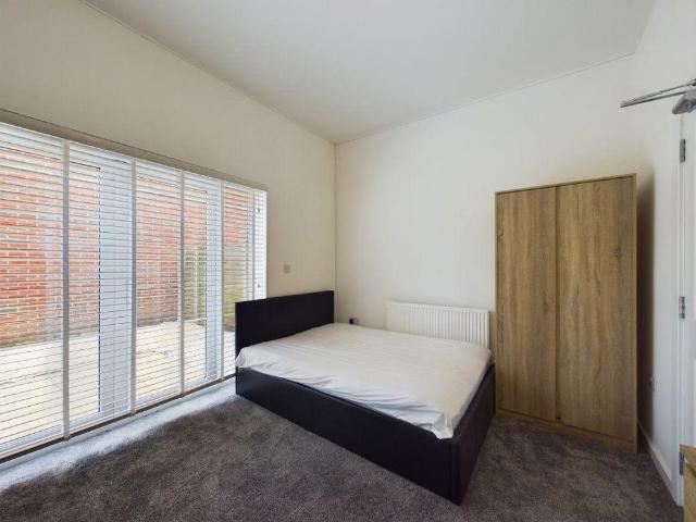 House share to rent