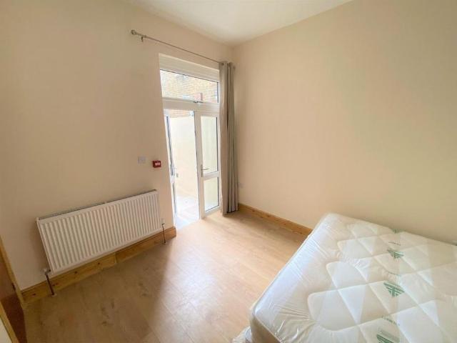 House share to rent