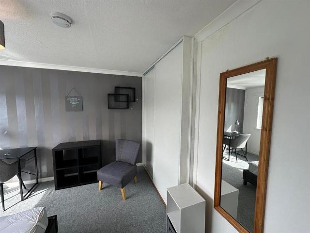 House share to rent