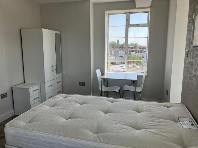 House share to rent