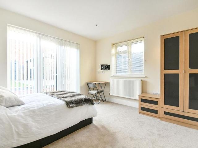 House share to rent
